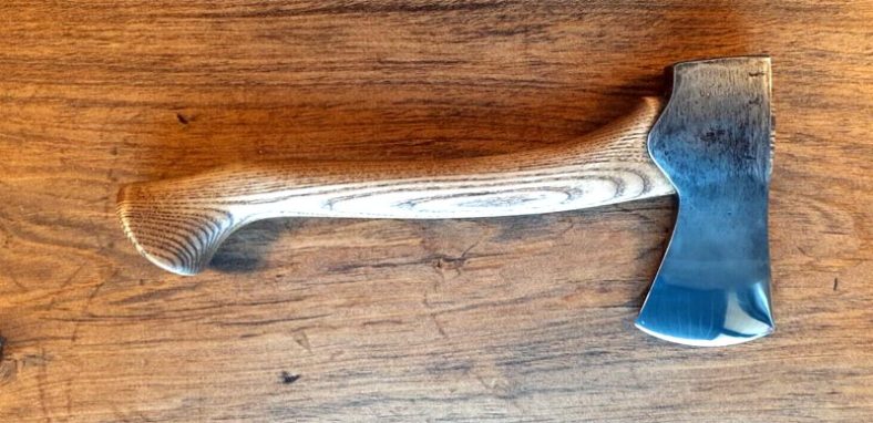 8 Best Bushcraft Hatchets In 2023 | Small Hatchets For Chopping ...